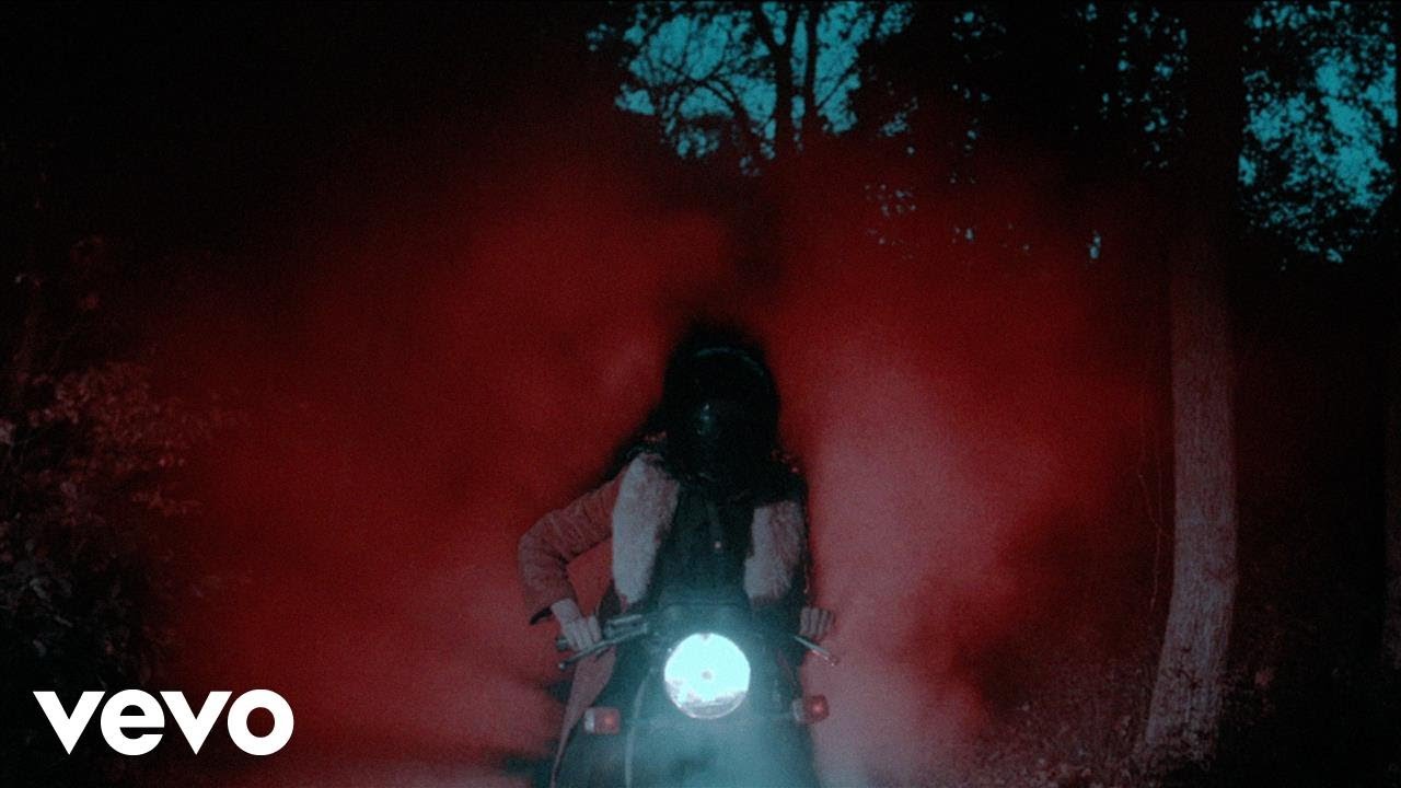 ZHUが「Exhale/Stardust」のミュージック・ビデオを公開